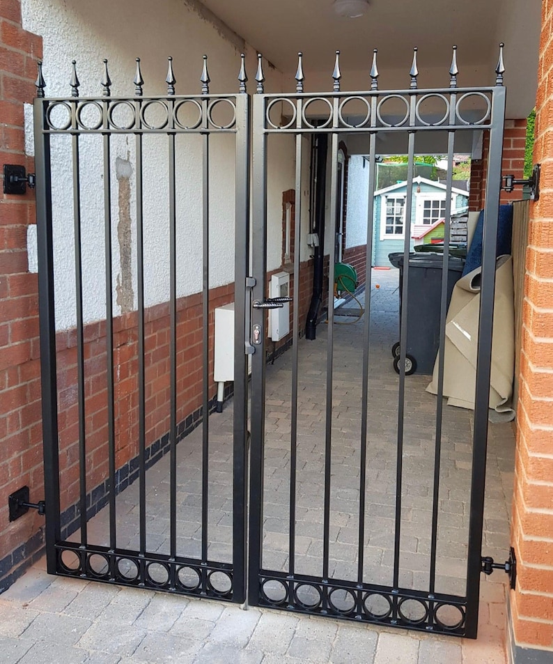 Low Wall Metal Railing Made to Order Only UK - Etsy UK