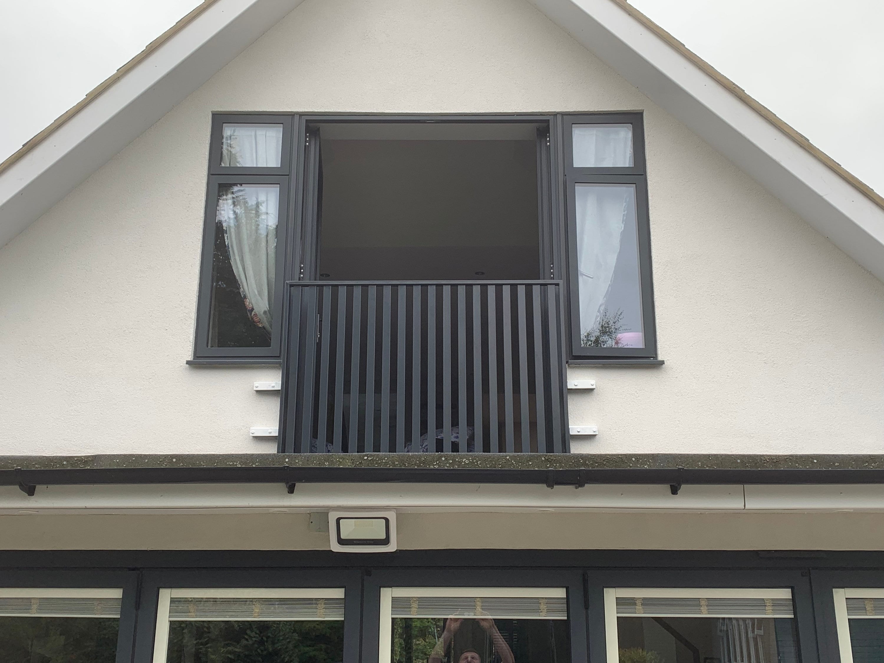 Juliet Balcony , Railings , Loft Railing ,balustrades Made to Order ...