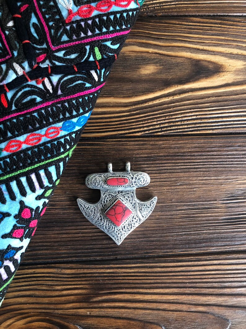 Berber Amulet Pendant Kuchi Nomadic Red Coral Medallion - Etsy