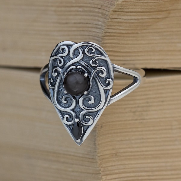 Shakespeare Jewelry - Etsy