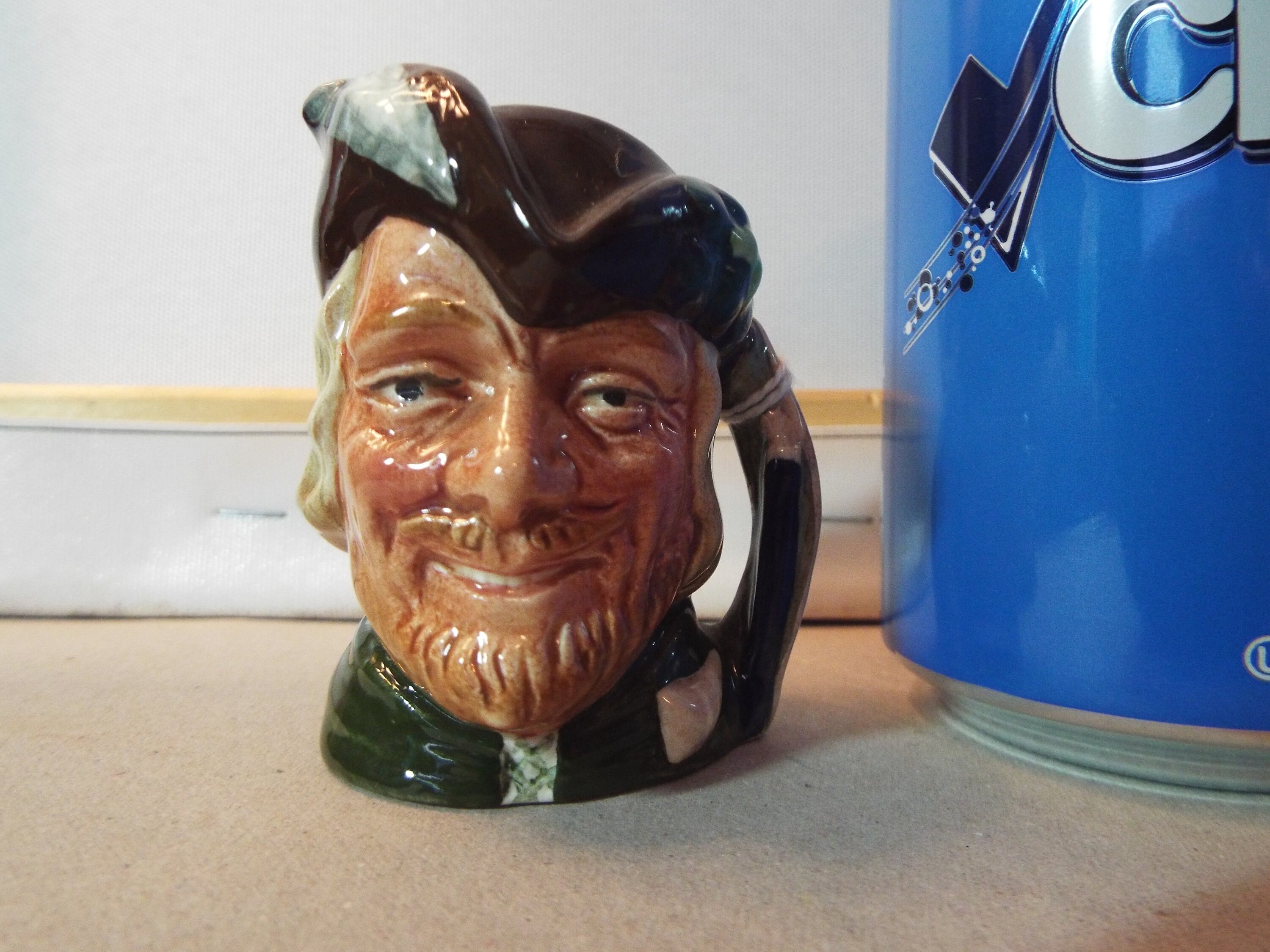 Sculpture Royal Doulton Mini Toby Jug Gaoler D6584 2 34 inch 1963-83 ...