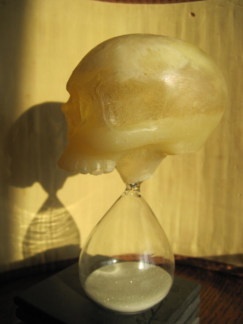 Until Dawn Amber Skull Hourglass - Etsy