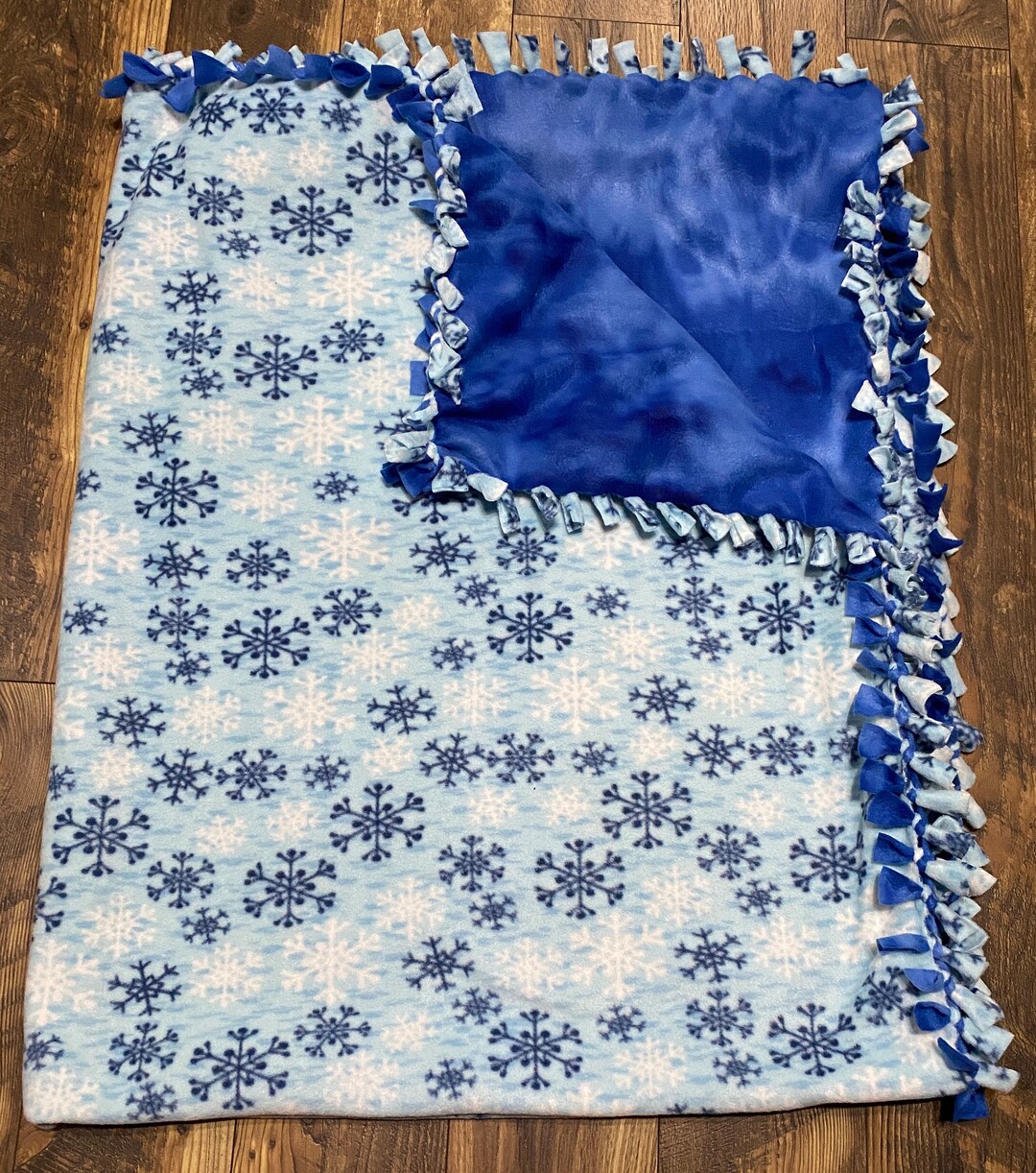 Christmas Snowflakes Tied Fleece Blanket Blue & White Snow - Etsy
