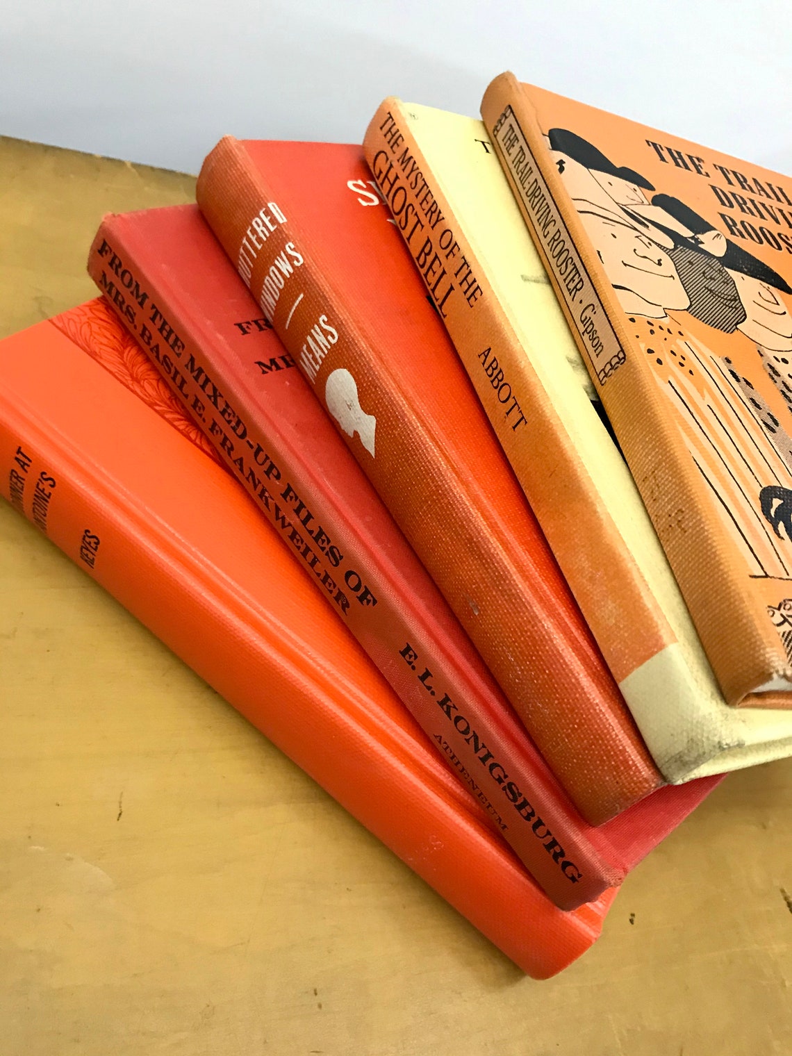 Orange Books Vintage Books Farmhouse Decor Books by - Etsy Italia