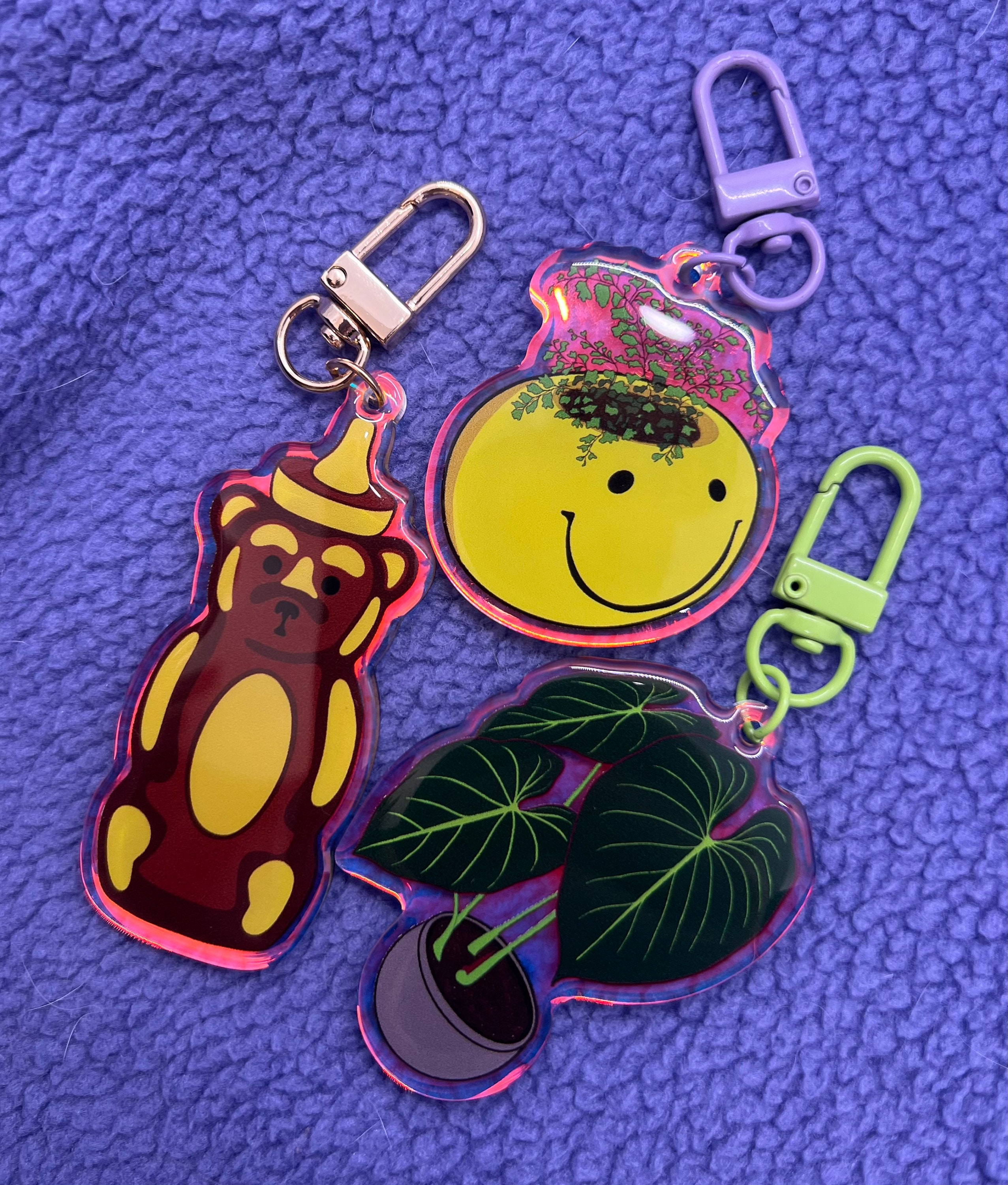 Iridescent Smiley Face Fern Keychain, Rainbow Maker Charm - Etsy