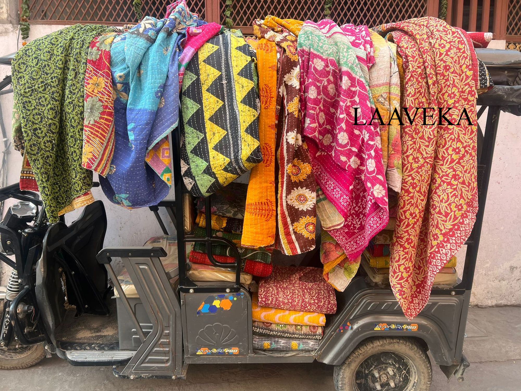 Wholesale Lot Vintage Kantha Quilt, Sari Coverlet, Sundance Kantha ...