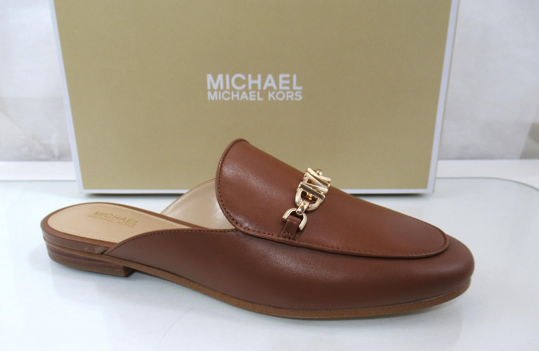 Michael Kors Tiffanie Flat Mule Slip on Empire Signature Logo Luggage ...
