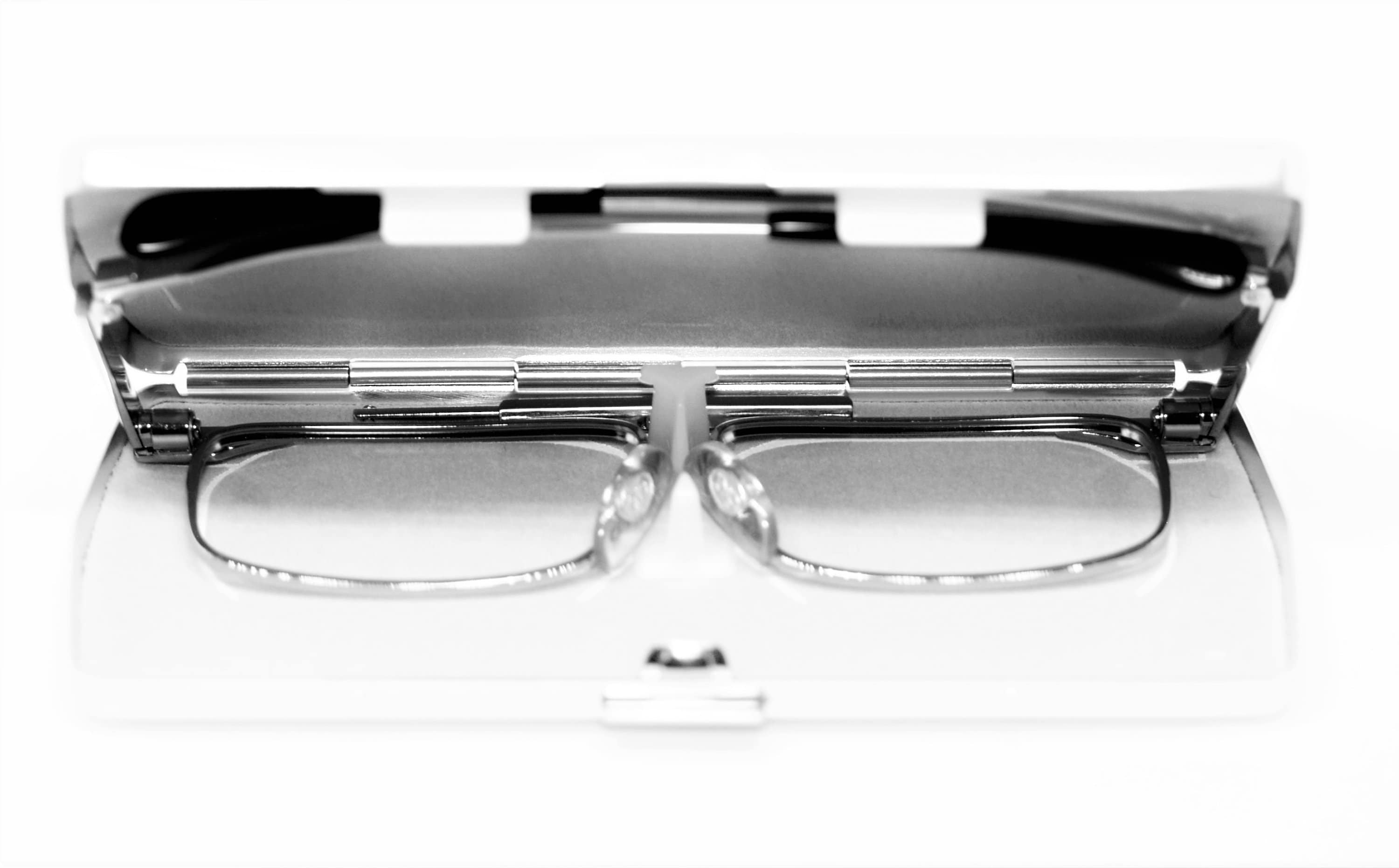 Slimfold BASIC by Kanda Optical of Japan is Slim, Foldable and ...