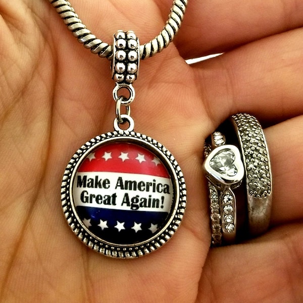 Maga Necklace - Etsy