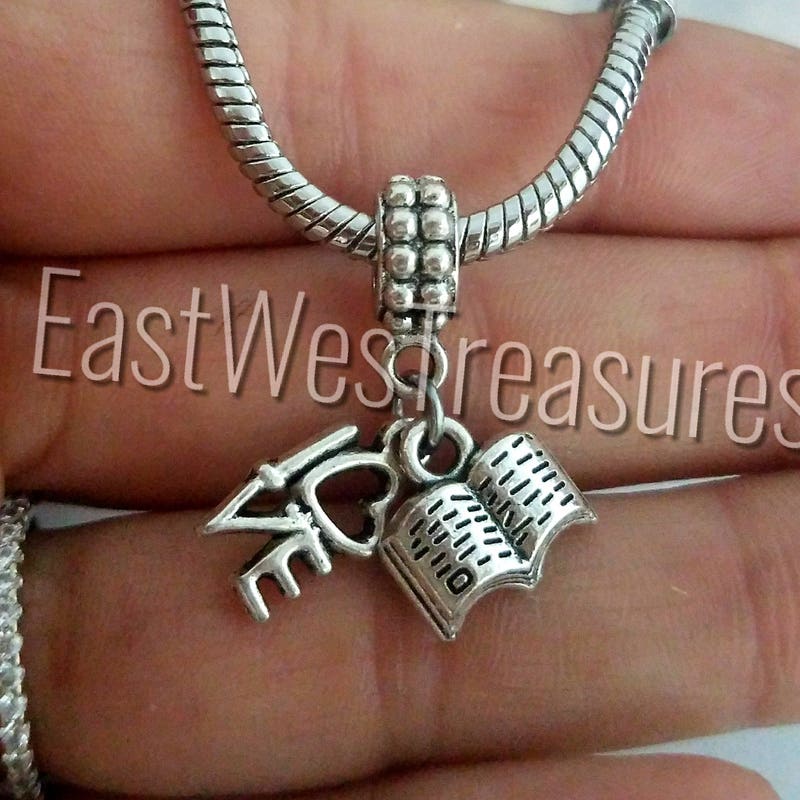 Reader Necklace - Etsy