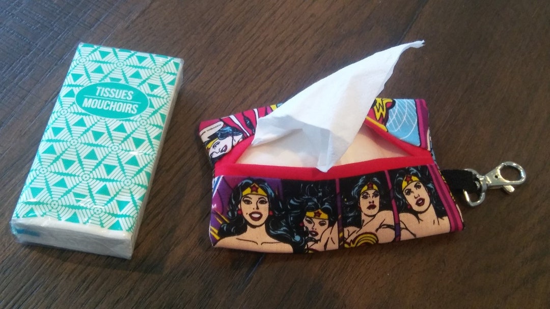 Wonder Woman Tissue Holder W/ Lobster Swivel Clasp - Includes Tissue ...