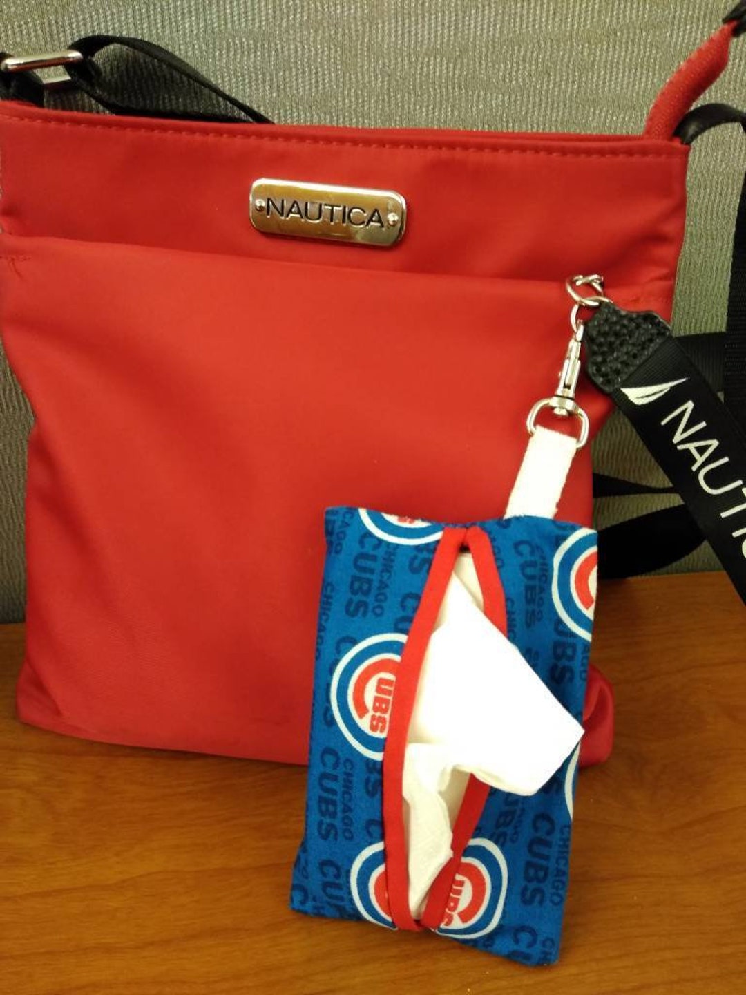 Tissue Holder W/ Lobster Swivel Clasp - Includes Tissue Pack W/ All ...