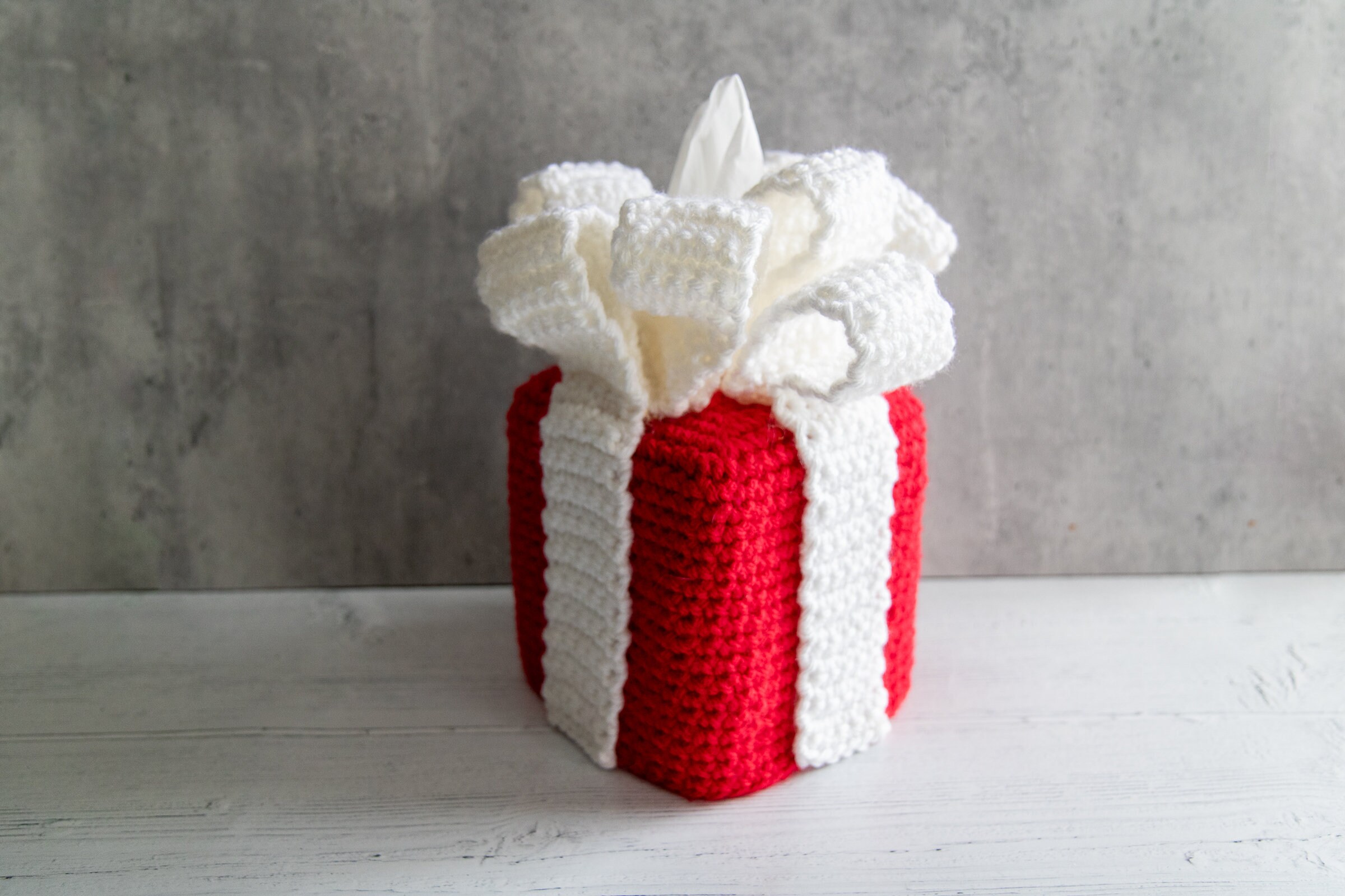 CROCHET GIFT Tissue Box Cover PATTERN for Christmas or Birthdays * Red ...