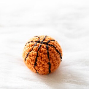 CROCHET BASKETBALL Keychain PATTERN | Crochet Key Fob | Crochet ...
