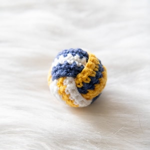 CROCHET VOLLEYBALL Keychain PATTERN | Crochet Key Fob | Crochet Sports ...