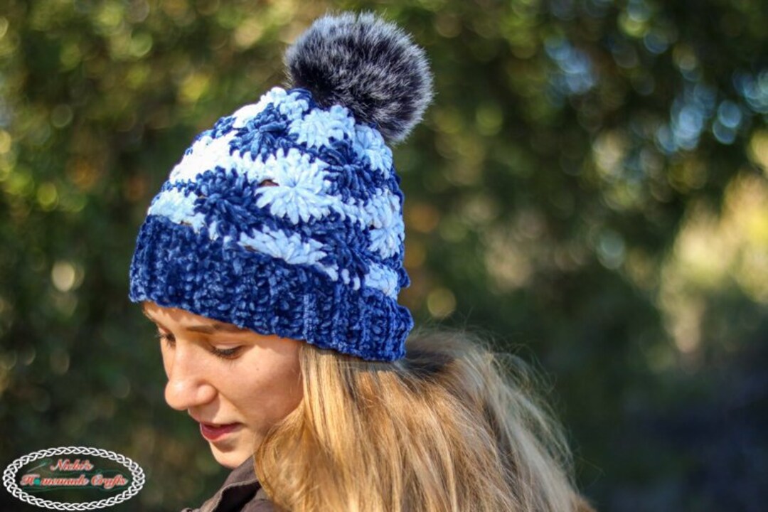 Crochet Pattern: Velvet Wheel Hat - Etsy