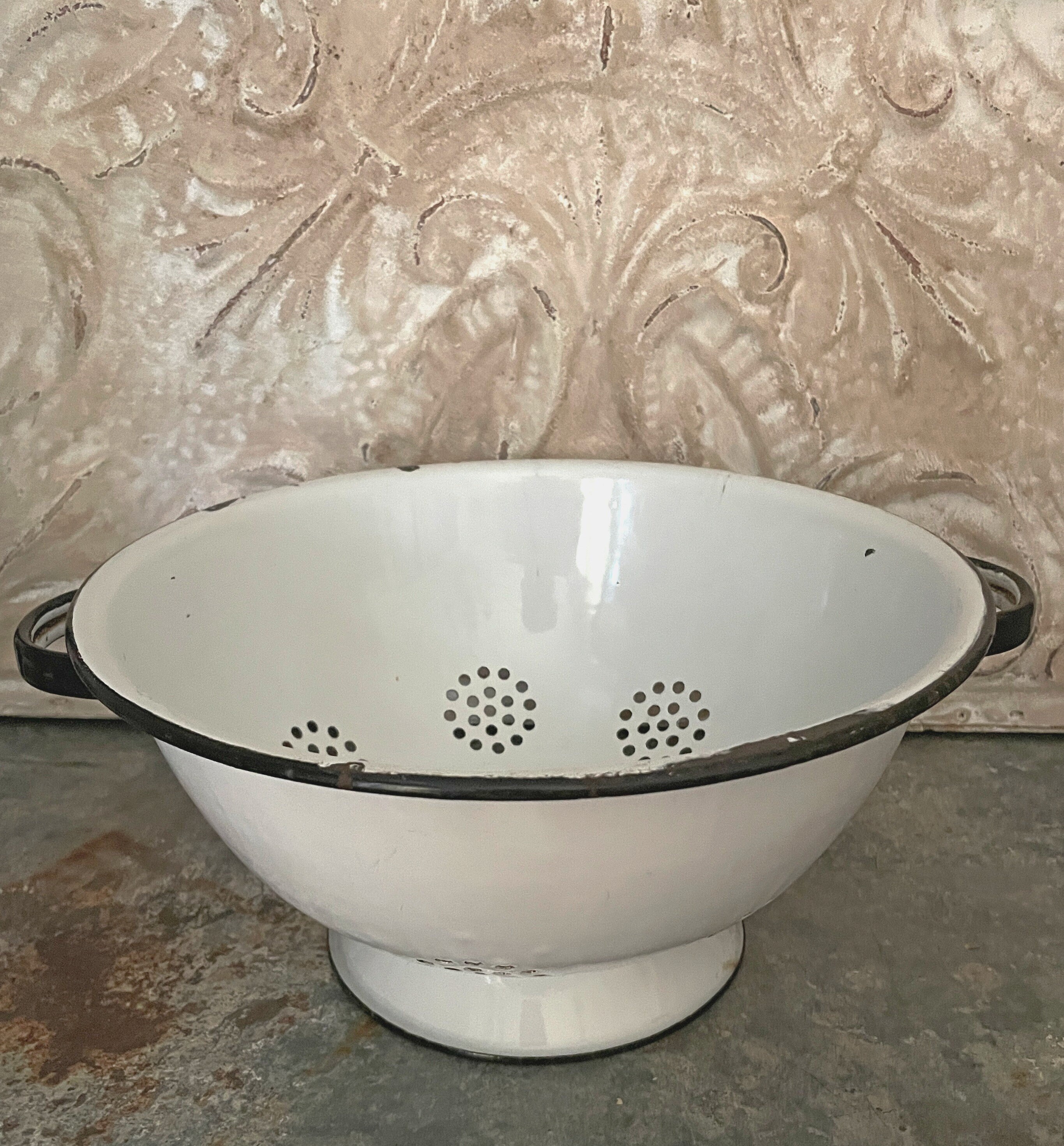 Vintage Black & White Enamel Ware Collander With Handles Farmhouse ...