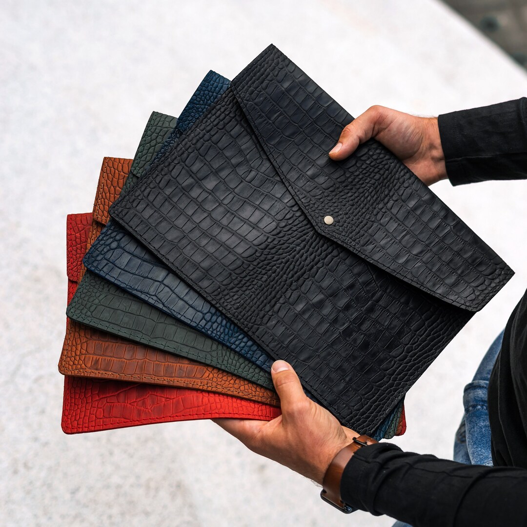 Stylish Genuine Crocodile Embossed Calfskin Leather MacBook 16 Case ...