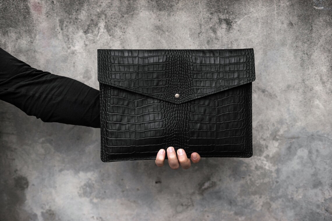 Black MacBook Pro 13 Leather Case Crocodile-embossed Leather - Etsy