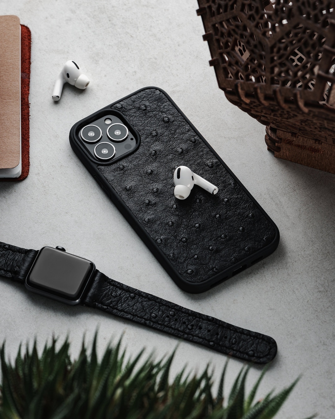 Black Ostrich Skin Set iPhone 13 Pro Max Apple Watch 7, Apple Watch Band, Apple Watch Strap ...