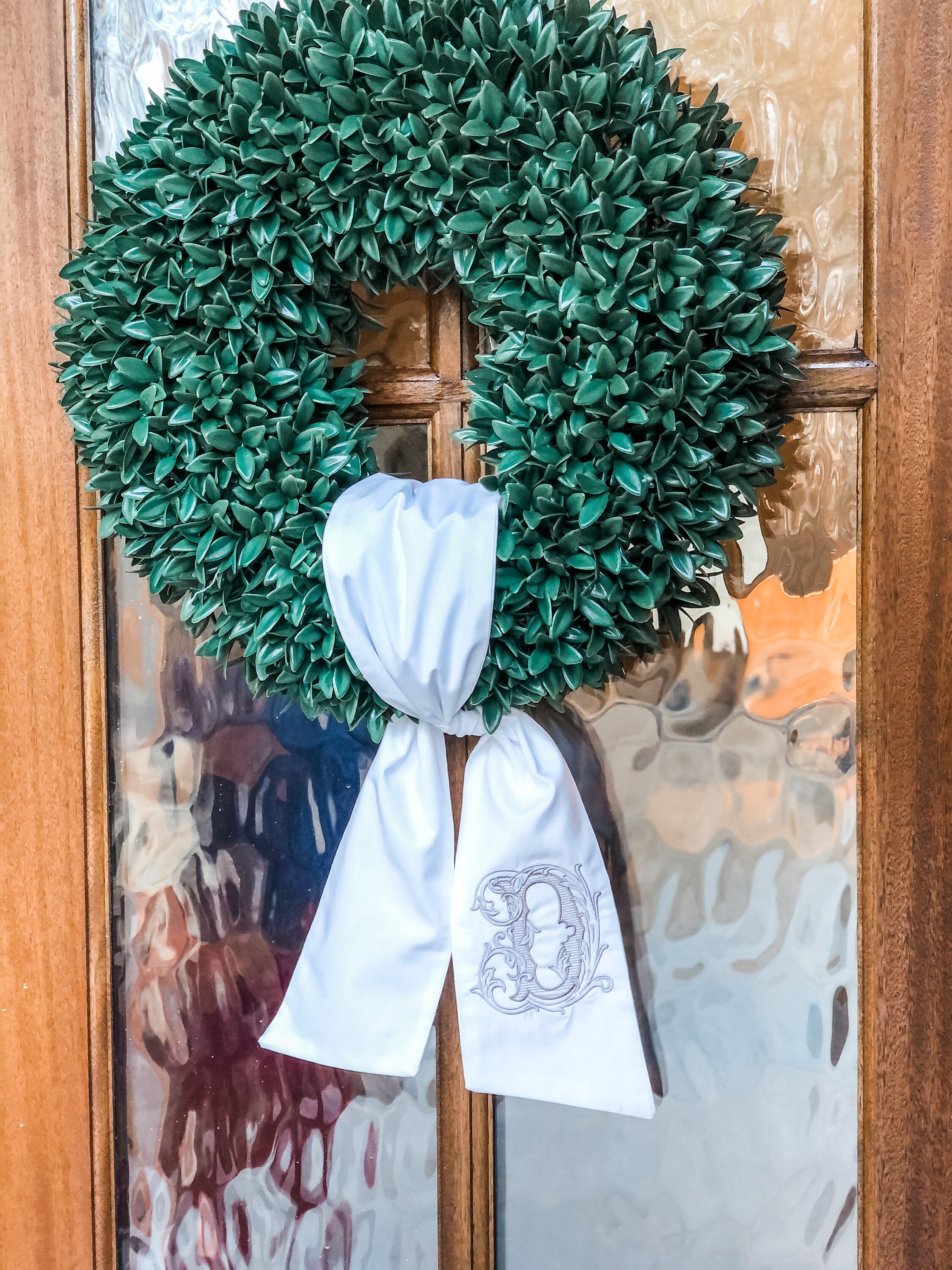 Single Monogrammed Wreath Sash - Etsy.de