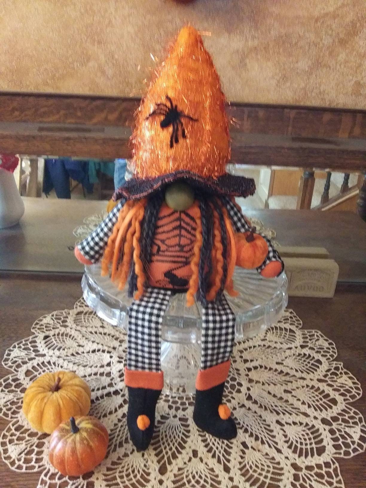 Home Décor spider orange black Halloween cauldron centerpiece. spider ...