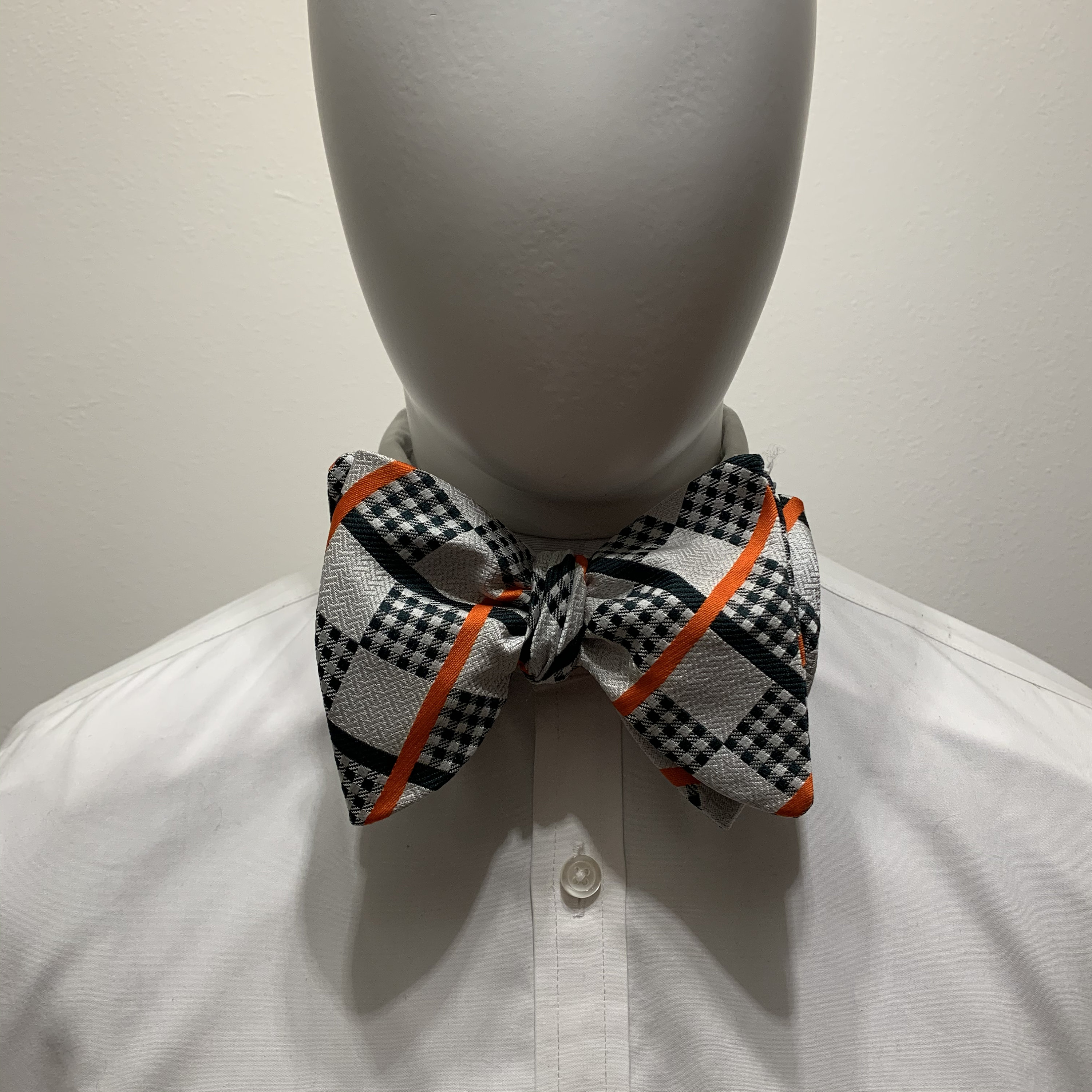 Check Vintage Self Tie Bow Tie Wembley W08 | Etsy UK