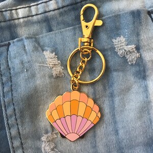 Sunrise Shell Bag Charm Keychain - Etsy