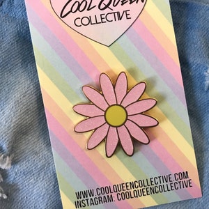 Daisy Enamel Pin - Etsy