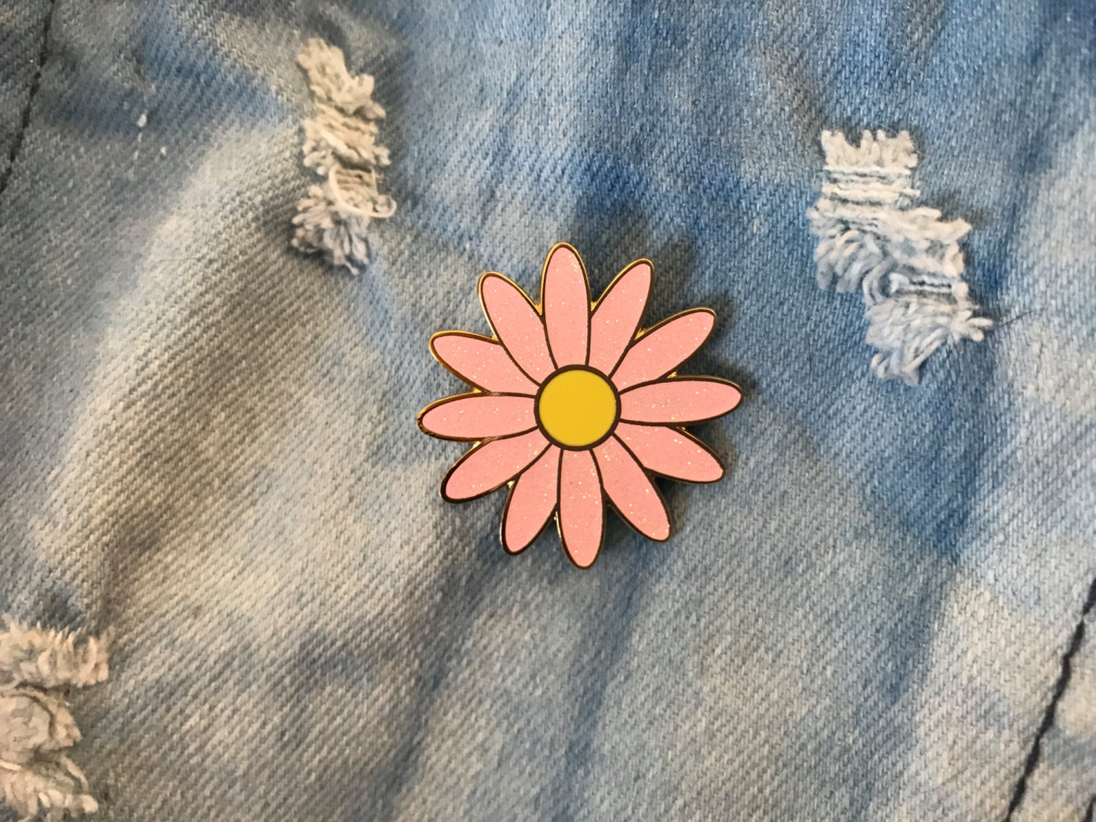 Daisy Enamel Pin - Etsy