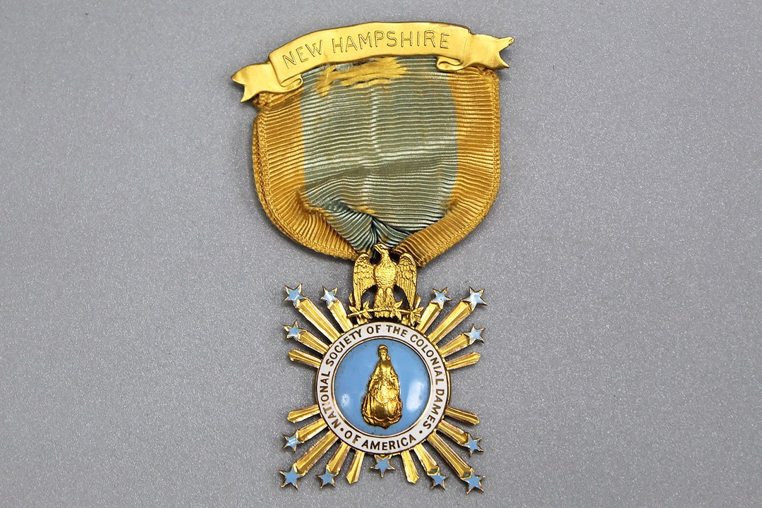 National Society of the Colonial Dames Members Medal NH 146 - Etsy