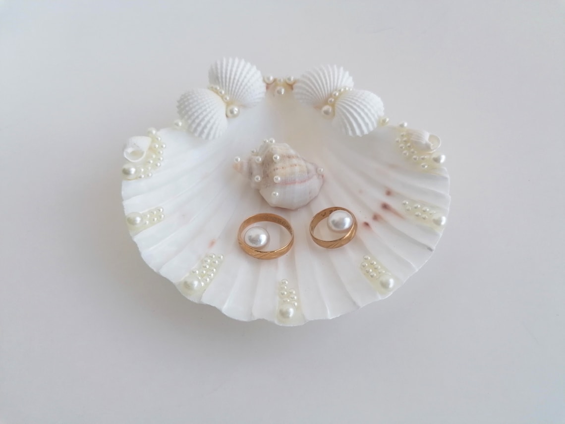 Shell Ring Holder Wedding Ring Holder Seashell - Etsy