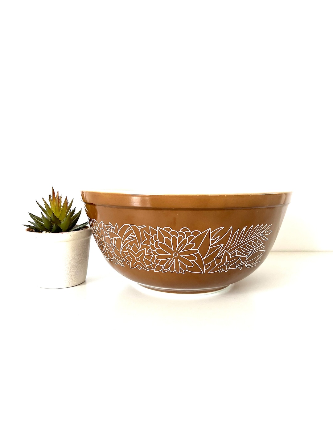Vintage Brown Pyrex Bowl Woodland Pattern Mixing Bowl - Etsy