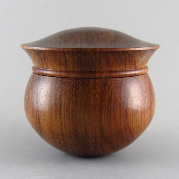 Threaded Wood - Etsy