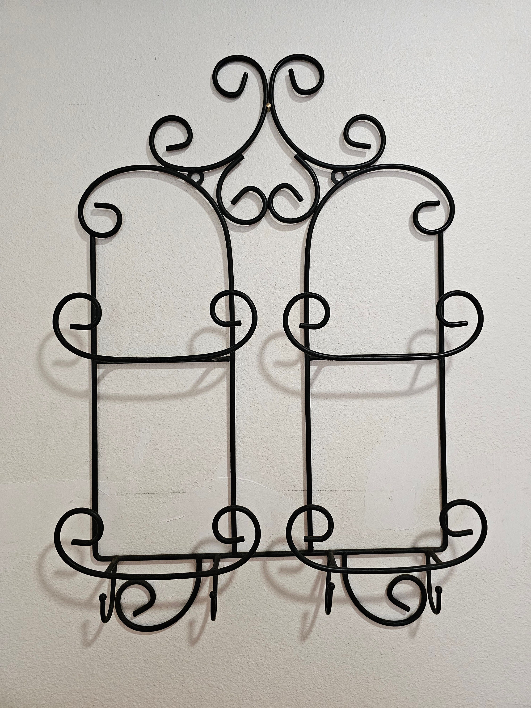 Decorative Metal Tea Cup and Saucer Display, 4 Tea Cup and Saucer ...