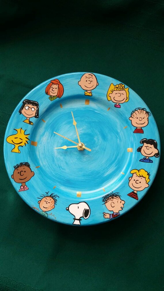 Peanuts Gang Characters Clock | Etsy