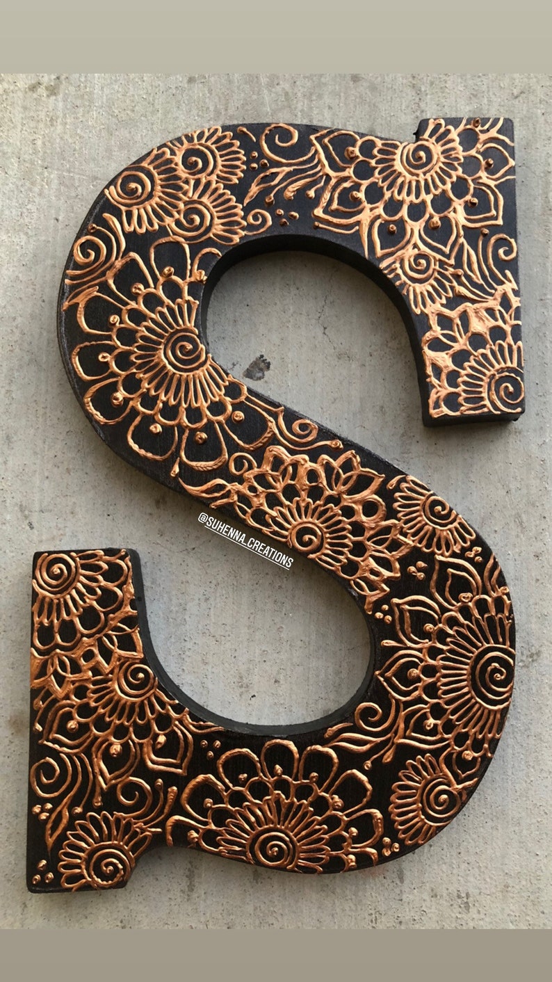 Henna Letter Wood// Hand Painted // Decor // Custom // Mendhi - Etsy