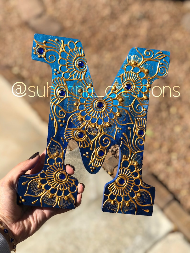 Henna Letter Wood// Hand Painted // Decor // Custom // Mendhi - Etsy