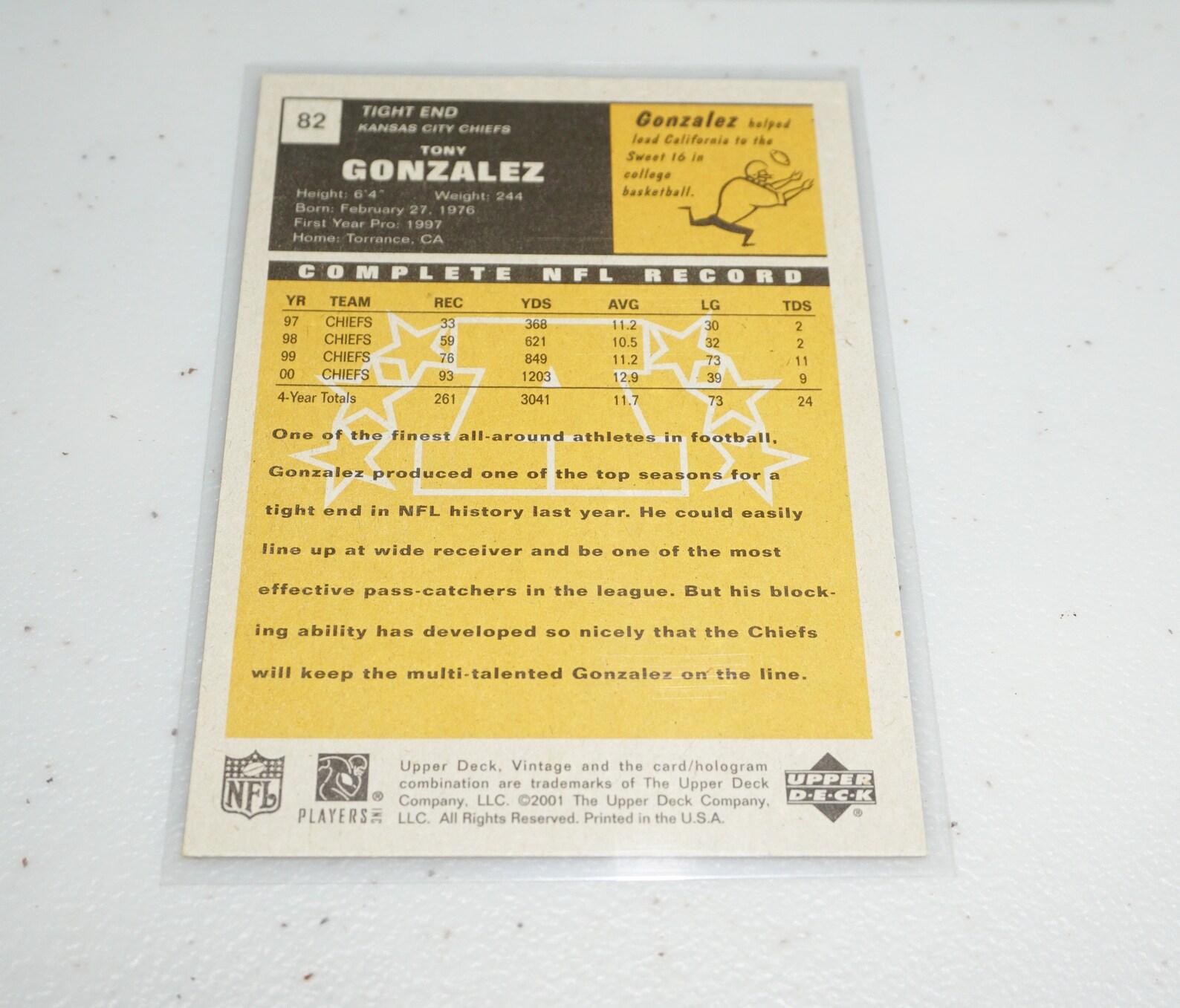 2001, Kansas City Chiefs, Mixed Football Card Lot, Tony Gonzalez and ...