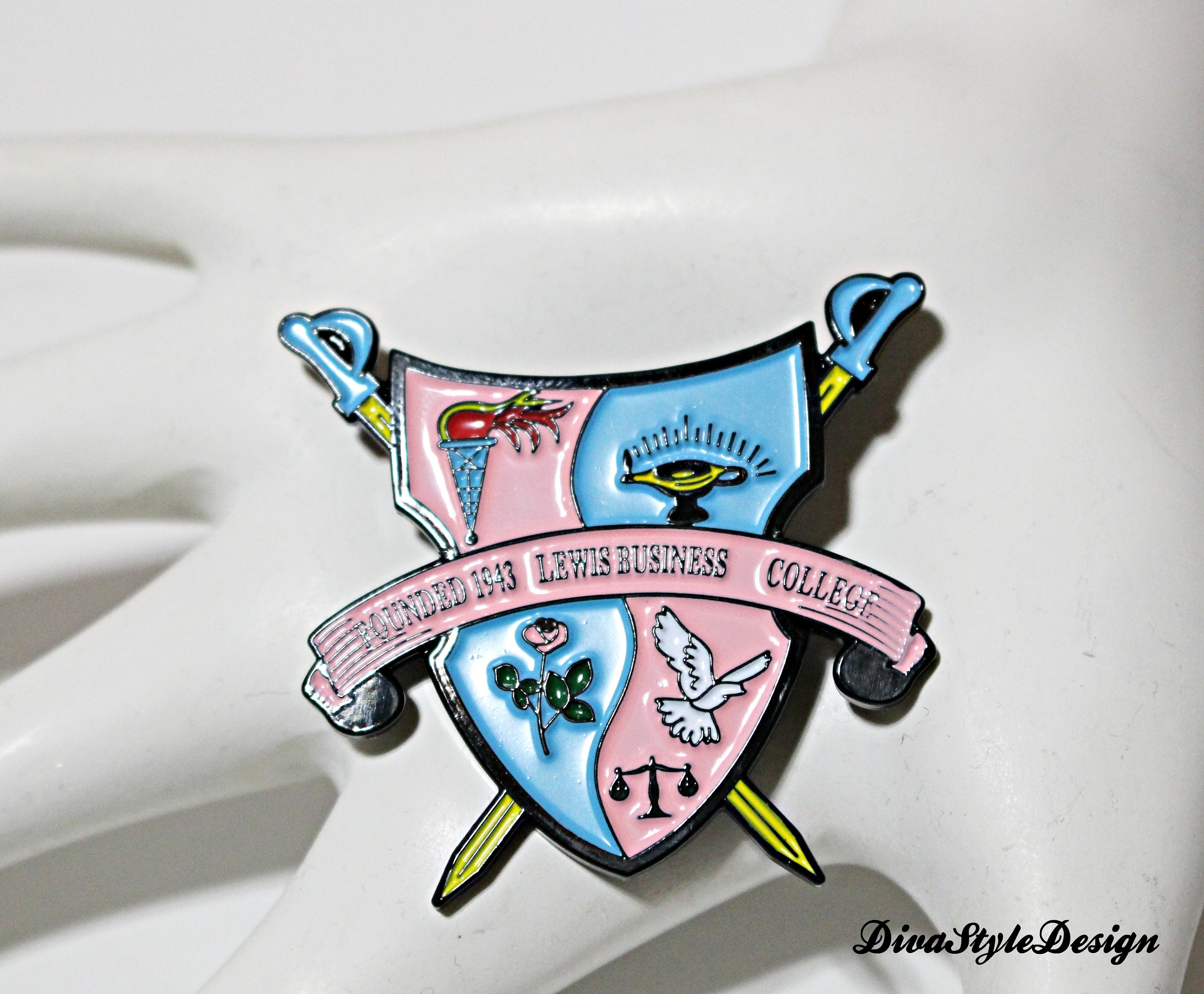Gamma Phi Delta Sorority Lapel Pin, Gamma Phi Delta Sorority Crest ...