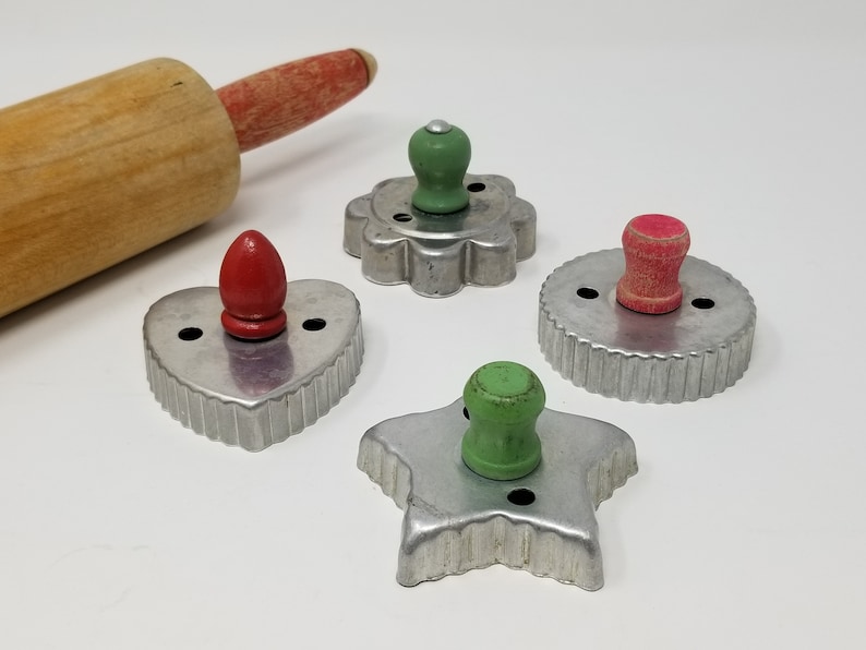Vintage Cookie Cutters, Molds, And Presses And Where To Find Them ...