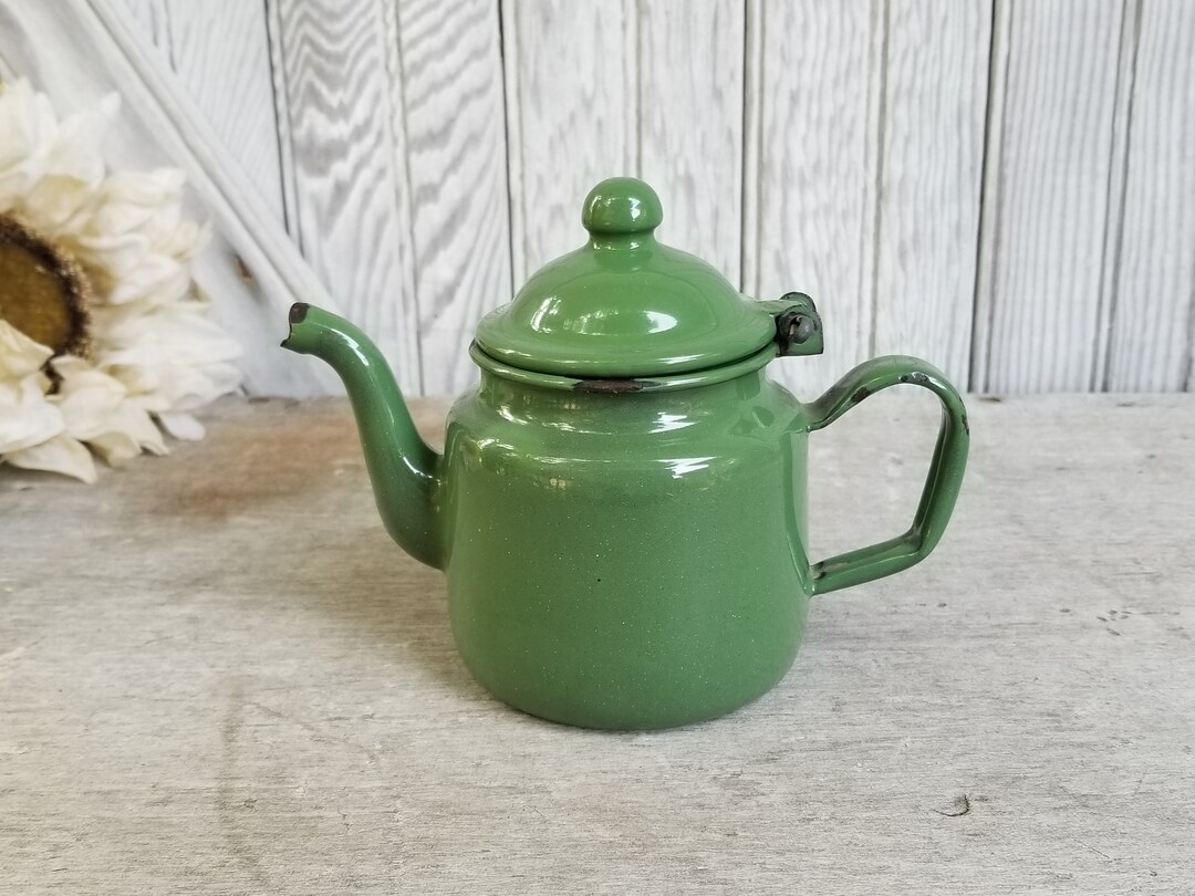 Small Vintage Green Enamelware Teapot - Etsy