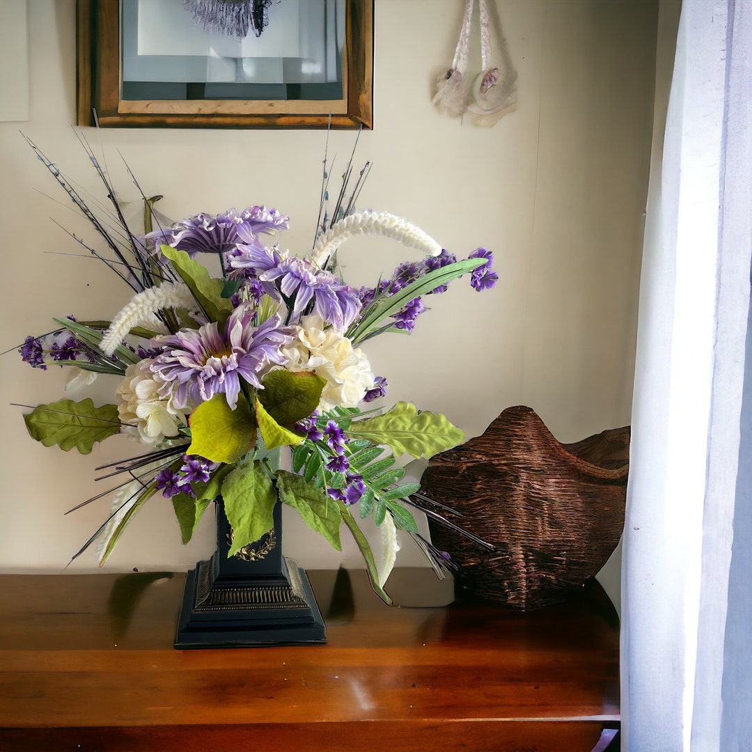 Regency Core Bridgerton Inspired Floral Centerpiece, Purple Flowers - Etsy