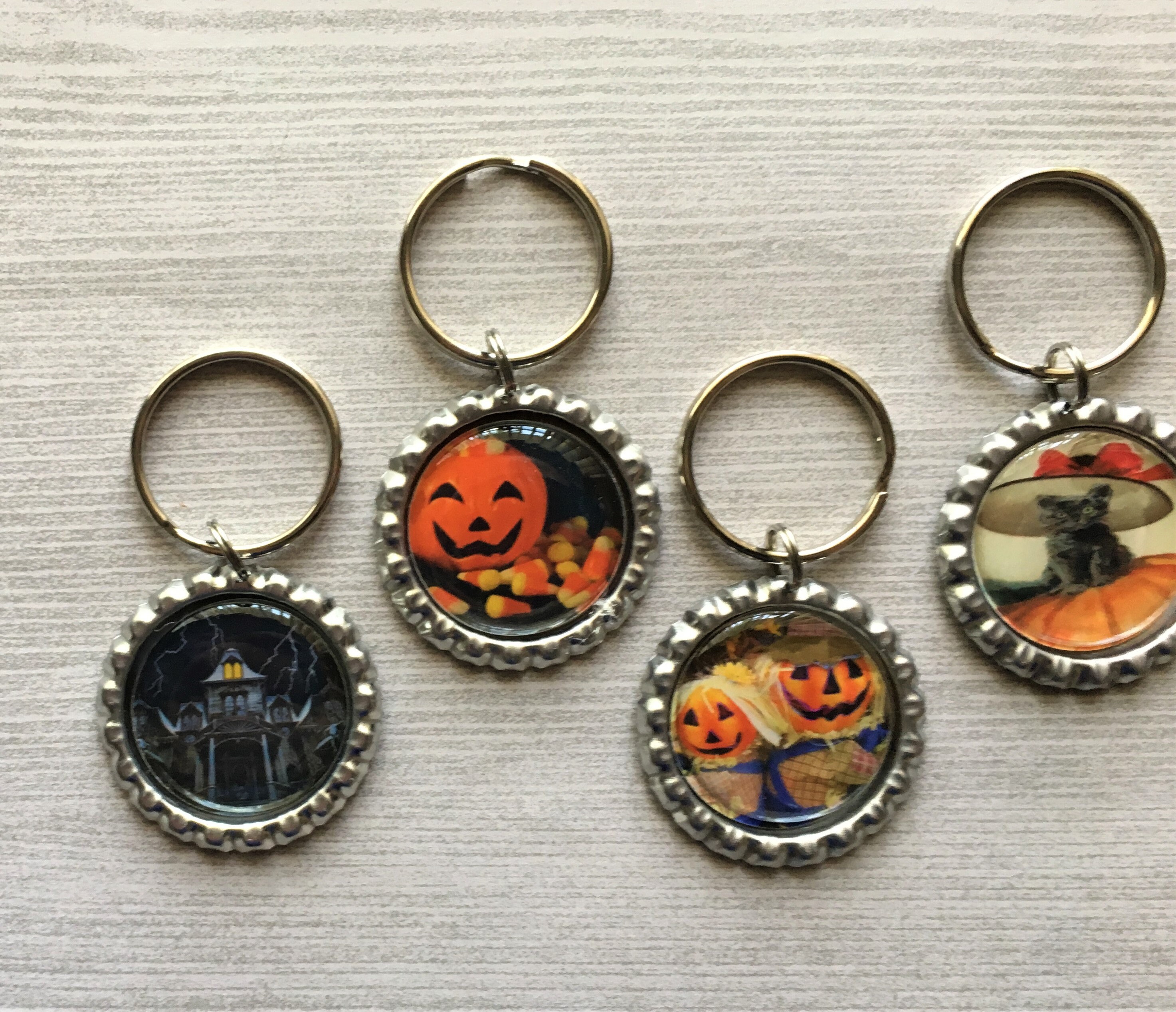 Halloween KeychainHalloween Key RingHalloweenKey | Etsy