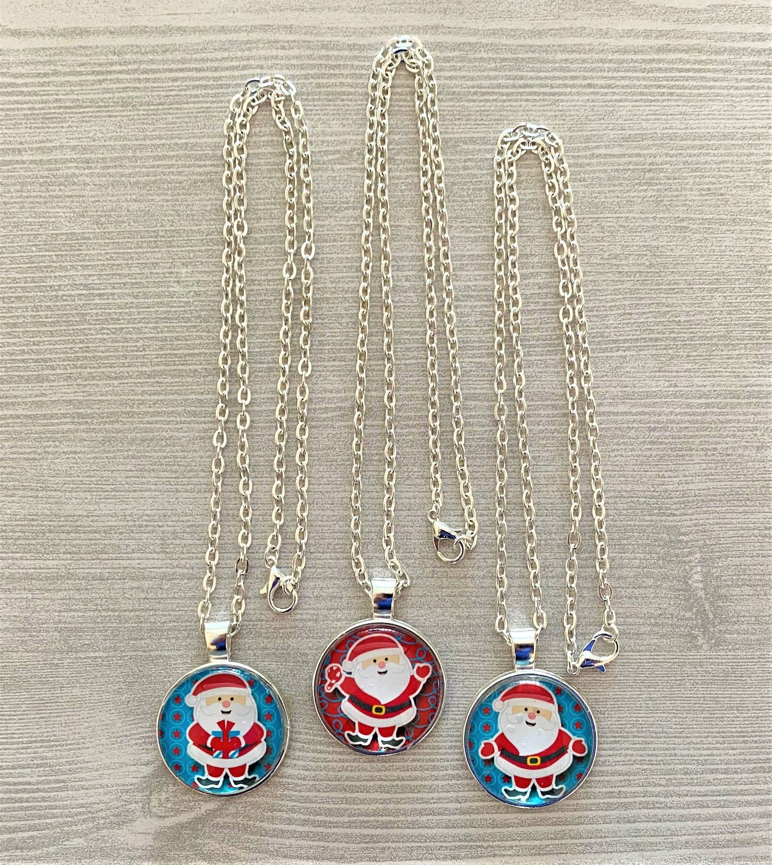 Santa Necklace,necklace,christmas,santa,santa Claus,christmas Necklace ...