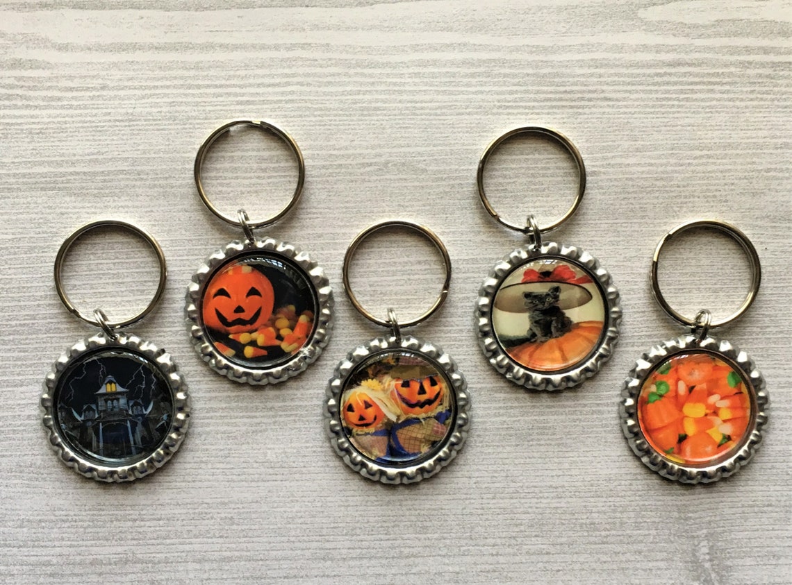 Halloween KeychainHalloween Key RingHalloweenKey | Etsy