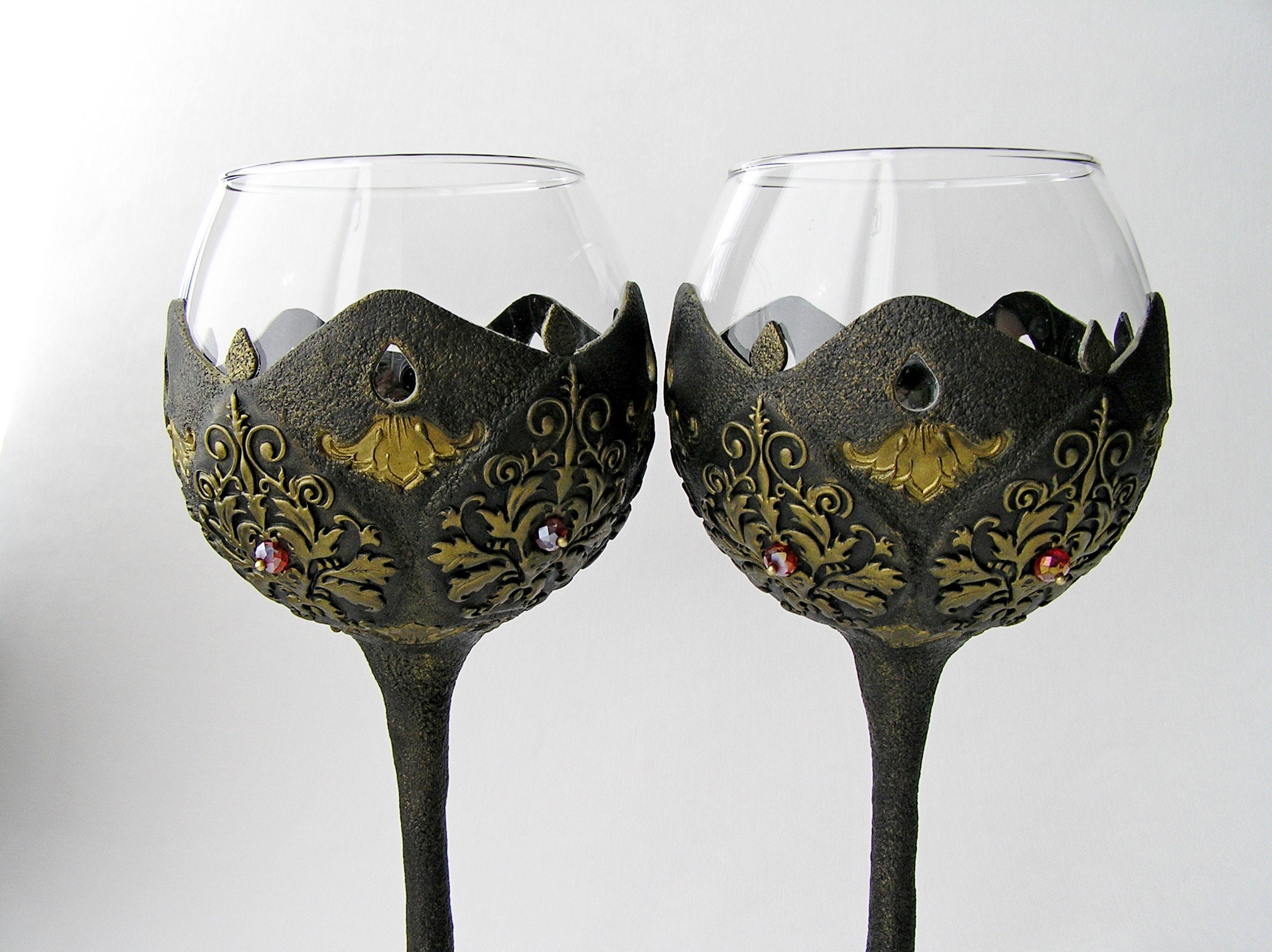 Gold Medieval Wine Goblets With Custom Colors Crystals Royal Wine ...