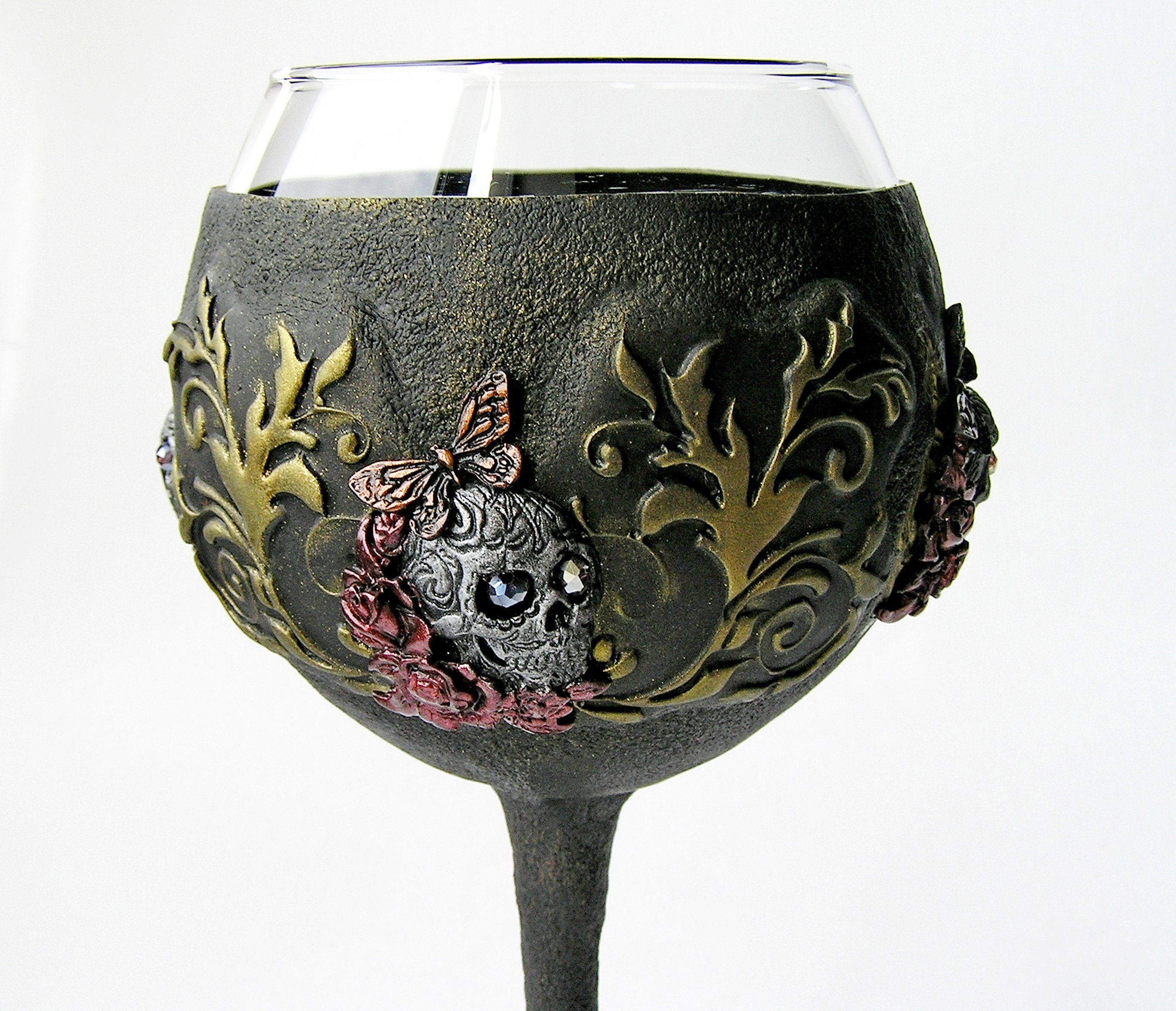 This Gothic Victorian-style Skull Goblet Steampunk Wine Glass Halloween ...