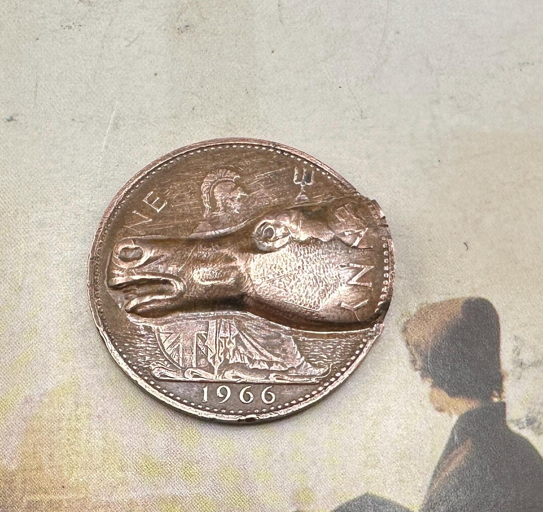 1966 British Large Penny Repousse Coin - Racehorse - Etsy