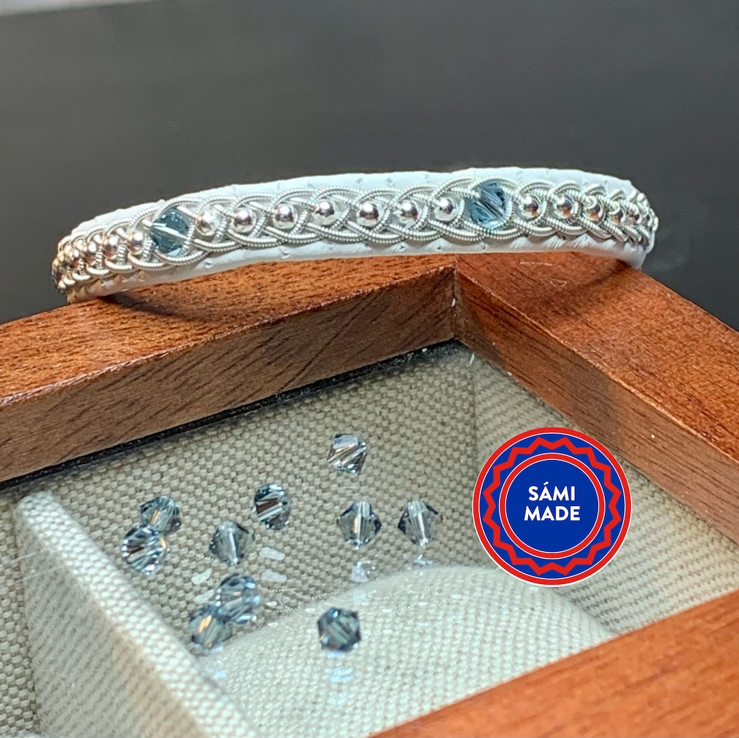 Sami Bracelet SNOW With Silver Beads and Sapphire Blue Swarovski. It ...